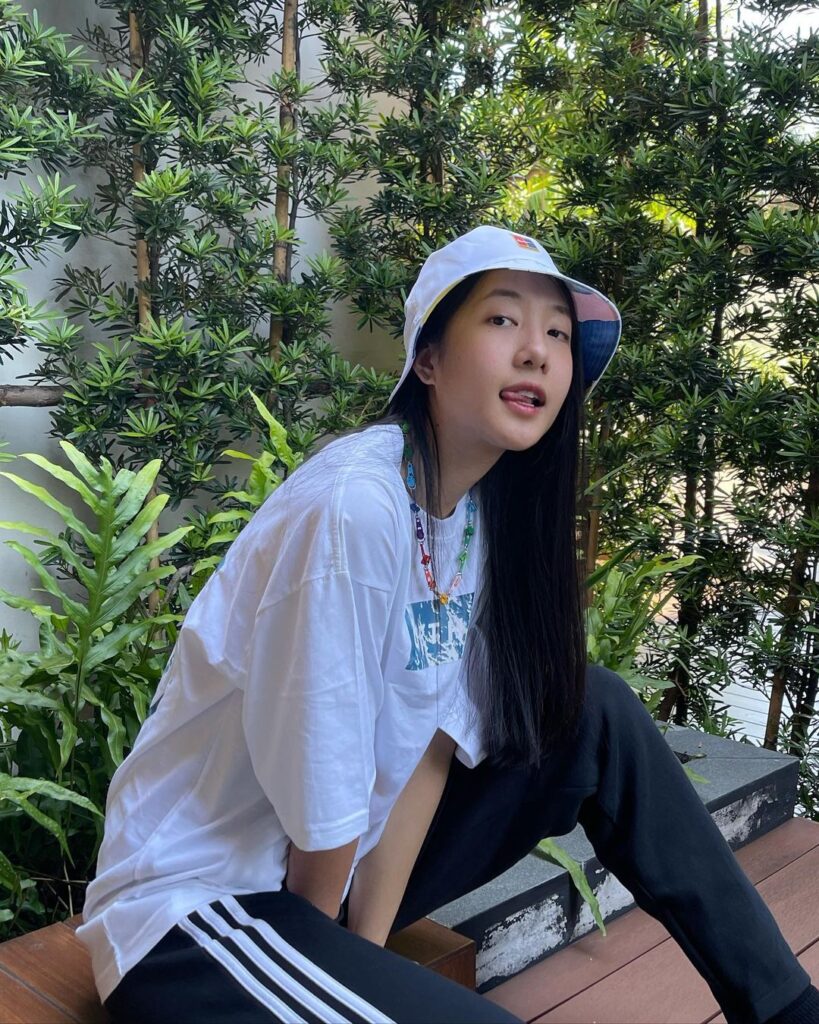 โจริญ jorin 4eve นักร้องสาวเท่สุดเฟียส ขวัญใจหนุ่มๆทั่วประเทศ