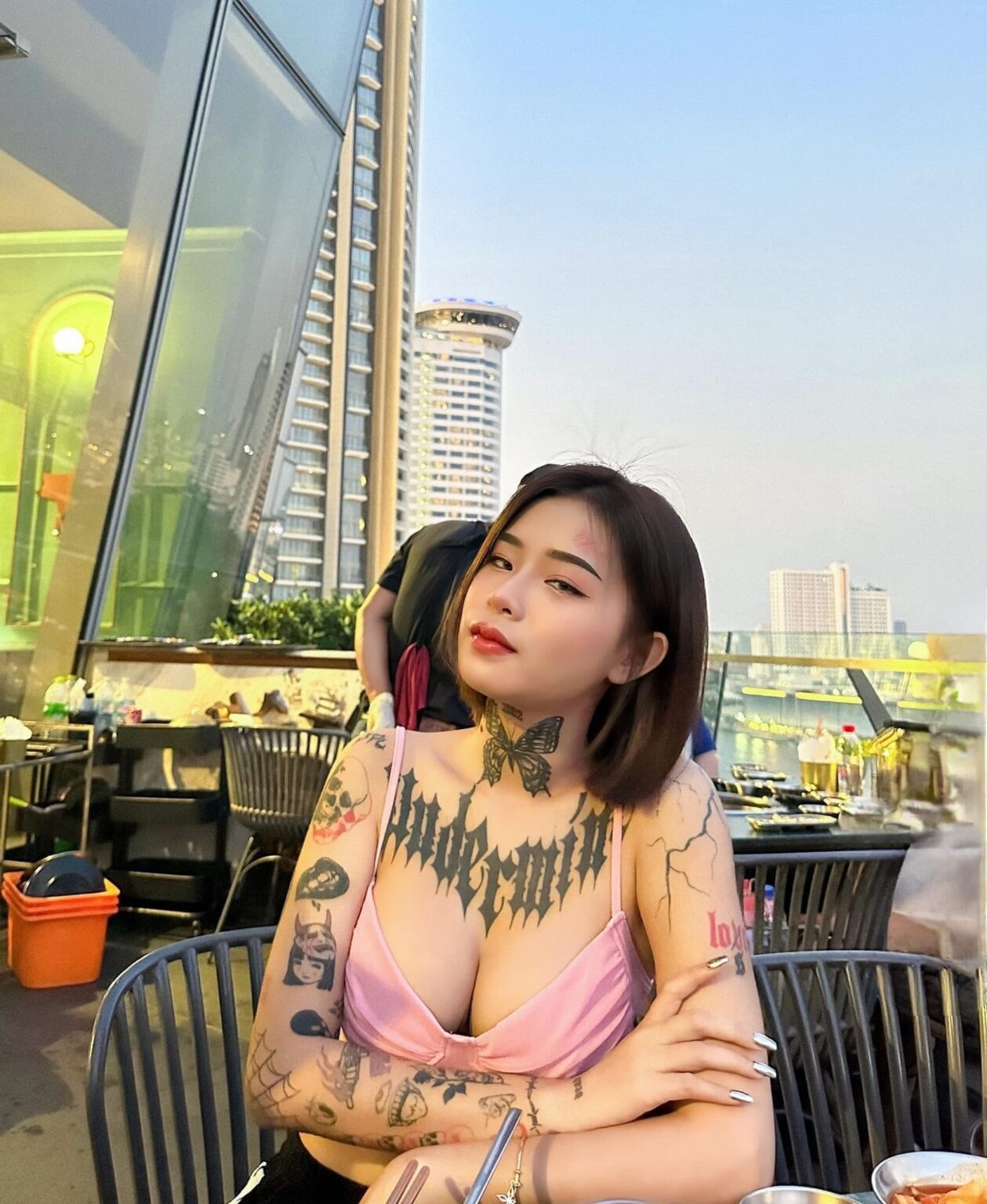 yayee onlyfans สาวลายสัก สไตล์สุดเฟียส กับผลงานสุดสยิว18+